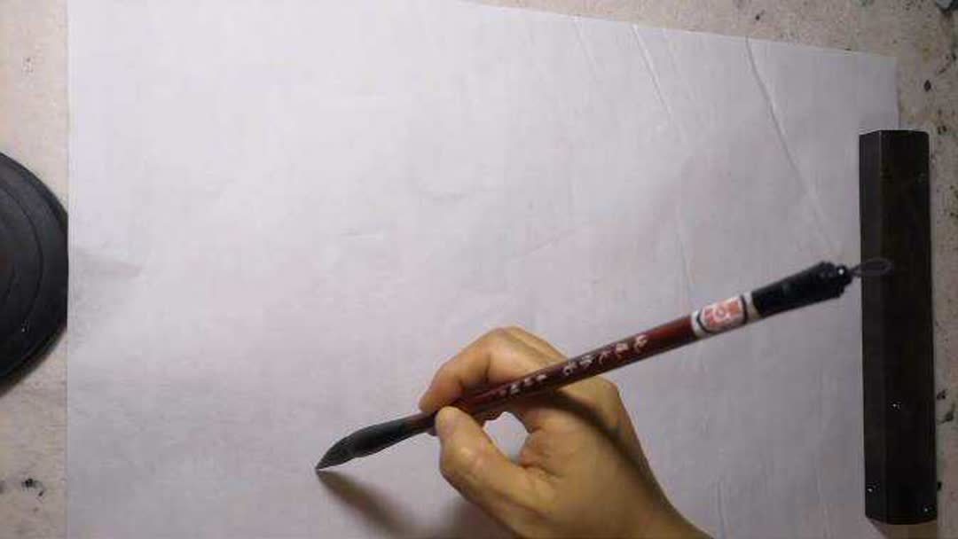 「国画」兰花叶子挺拔,用笔果断自然不拖泥带水