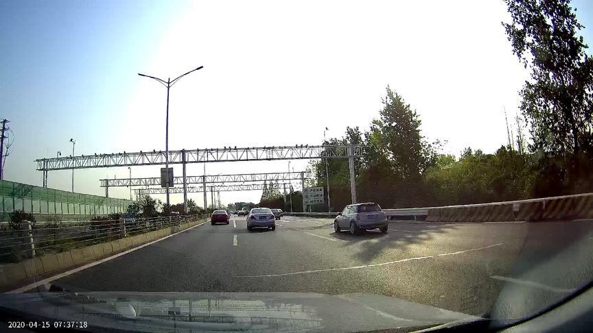 沃尔沃S90原厂行车记录仪记录日常上班途中见闻分享