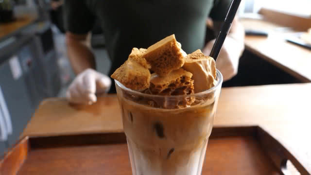 来一杯咖啡,相信你会喜欢,隔着屏幕满满咖啡香