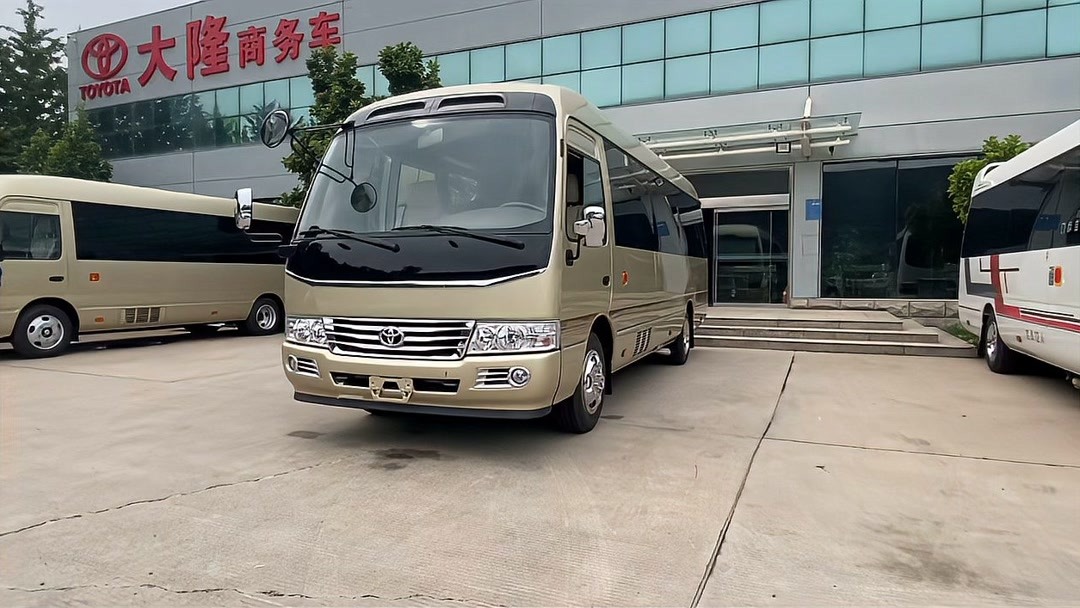 丰田考斯特19座(柯斯达)简单改装公务用车