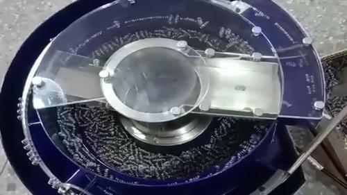 自动送料振动盘,大大提高生产力,减轻工人负担