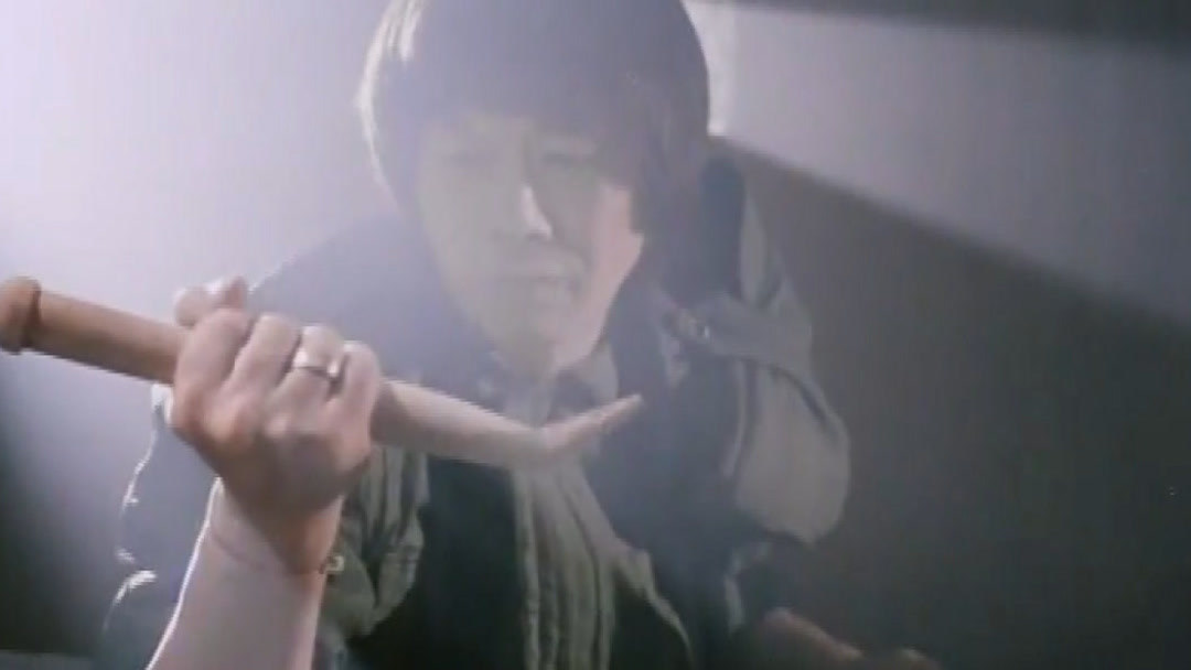 猛鬼学堂:孟超想把僵尸钉死,没想到僵尸这么硬,工具都断了!