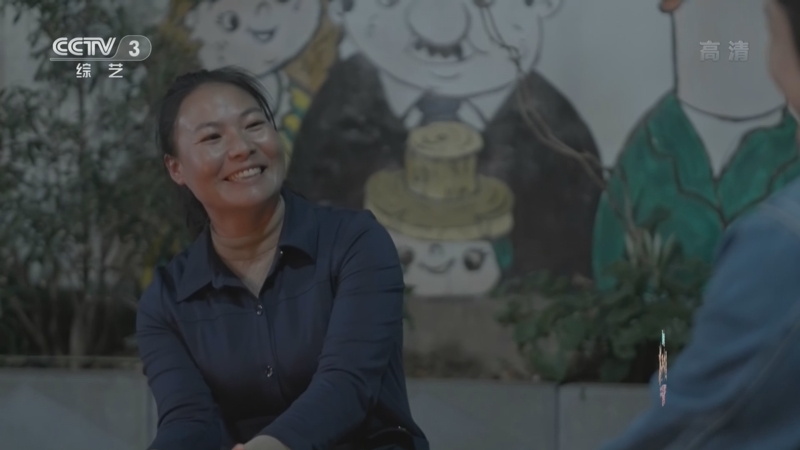 [花开中国]谢红芬老师用十九年的青春 换来山区孩子们的灿烂笑容