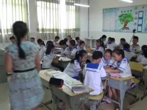 人教版小学五年级数学下册2因数与倍数解决问题(探索和的奇偶性)-陈...