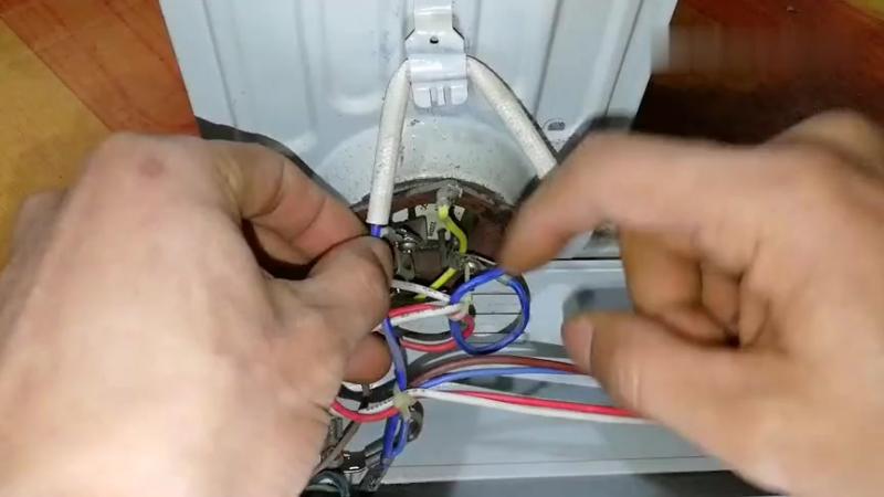油汀取暖器工作原理是怎样的?拆解内部了解一下,看完你也会修