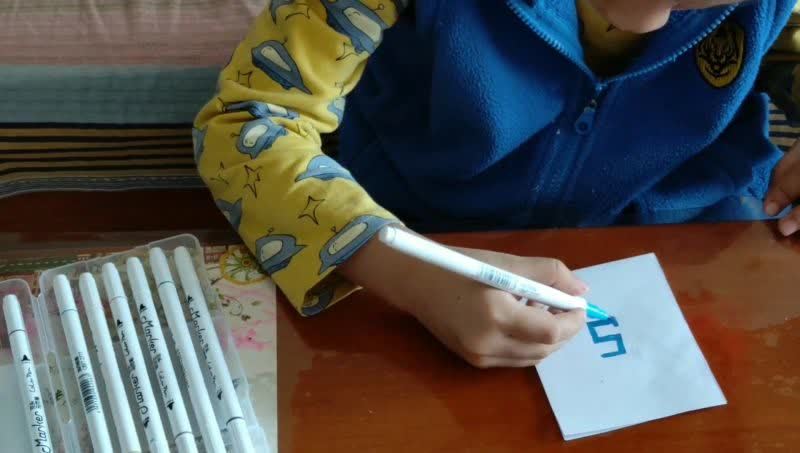 天天宅在家,宝妈带哥哥做个小实验,很神奇哦