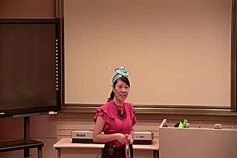 ...第1课 好朋友演唱 你的名字叫什么-陈老师公开课教学视频(配课件教案)