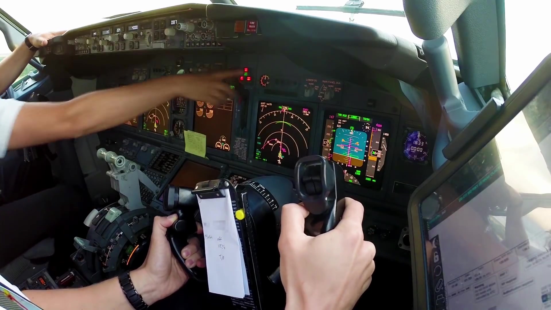 【航空精品】唯美! 记录一位737飞行员日常的一天