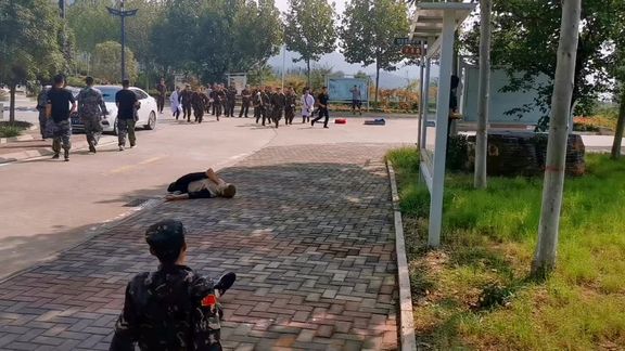 野外拉练之伤员搬运急救模拟