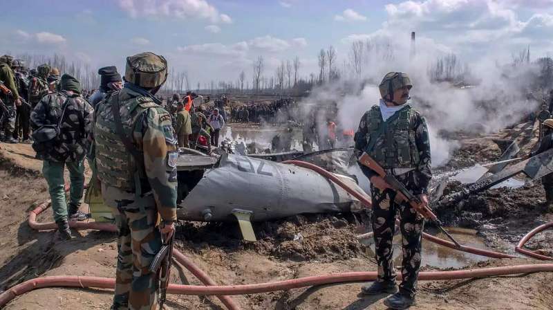 终于实锤了,印度军机被自家导弹击落,7人当场丧生