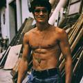 马孝颜 