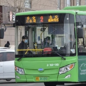 呼和浩特2路公共汽车 