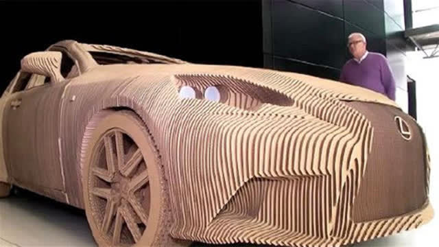 几个小伙花100天,用纸糊个汽车,居然还能开上路!