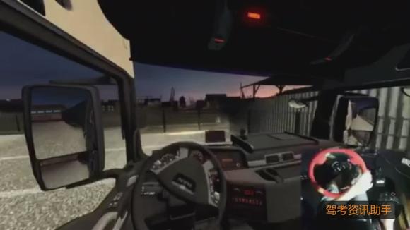 欧洲卡车模拟2:六节货柜的神操作