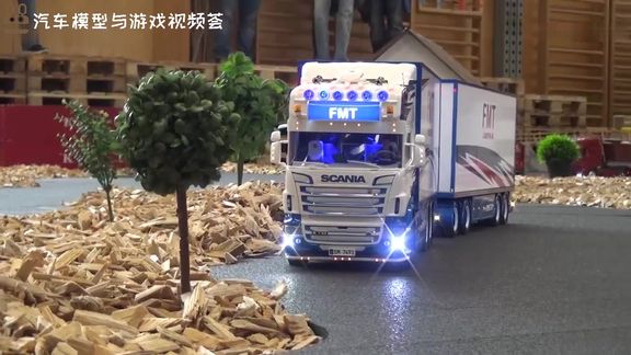 RC遥控斯堪尼亚R730全挂卡车,居然可以拖两节车厢