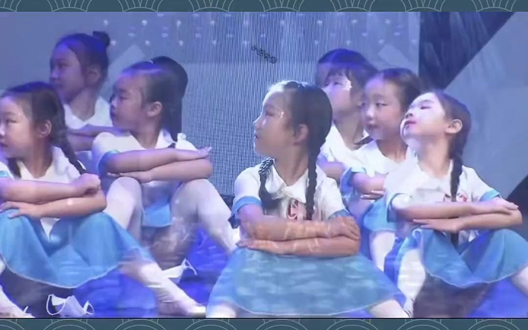 六一儿童节舞蹈视频_幼儿舞蹈 舞蹈剧目 向最美逆行者致敬 舞蹈演出
