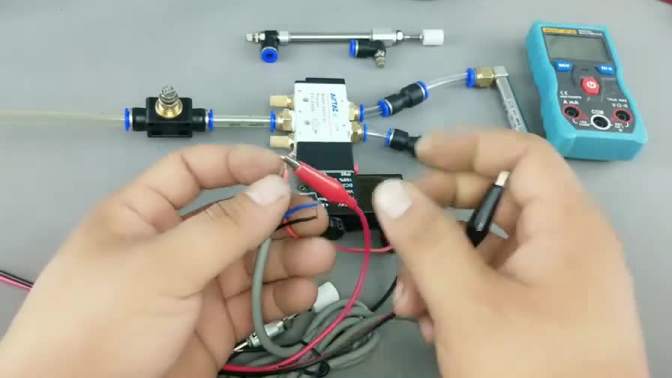 接近开关控制气缸工作接线演示,手把手教教给你