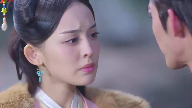 奇幻:美女被人绑起来用鸡毛挠脚心,简直是酷刑,太难了吧!
