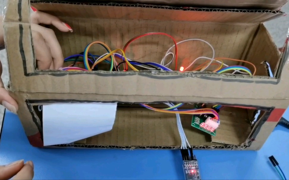 基于stm32上传阿里云的智慧大棚监测系统