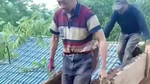 农村砌墙大叔,一套不知名的砌法,内行看门道,外行看热闹