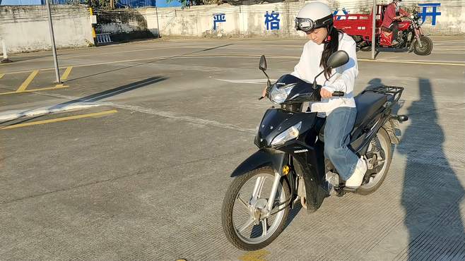 摩托车E证D证哪个好考,摩托车科目二三摩托车驾照考试