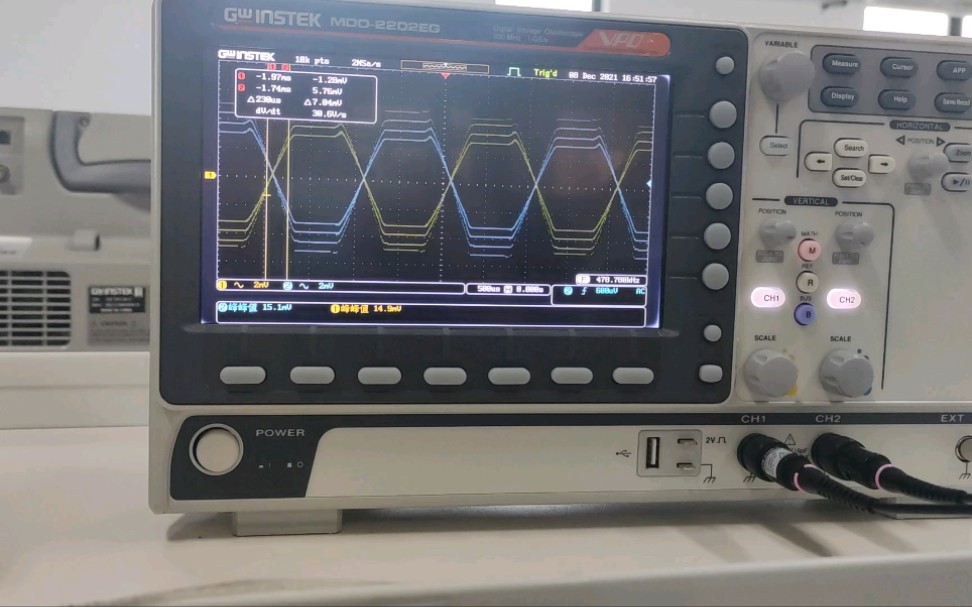 学习记录 示波器 跳动的线(接触不良)