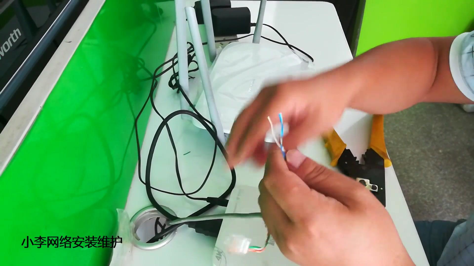 如何利用一根网线实现两台设备同时工作?