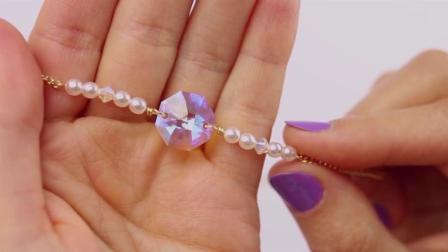 莫泊桑的经典短篇小说中女主人公借的项链