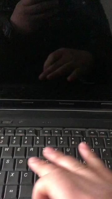 ...联想笔记本电脑怎样调主板...