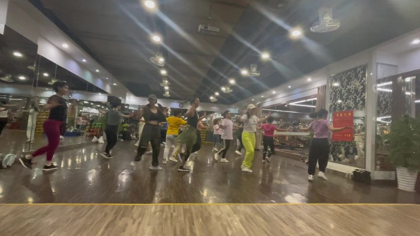 2022年卡塔尔世界杯⚽️ 主题曲《arhbo》尊巴 不跳不知道