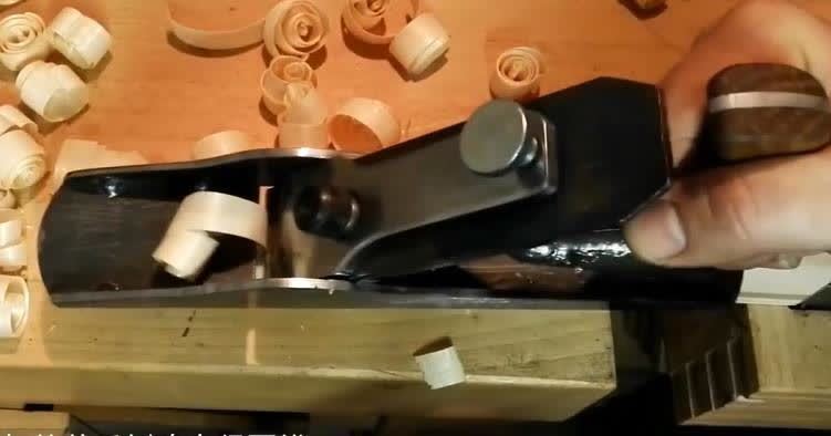 中国的刨子火到外国去了,佩服老祖宗智慧!