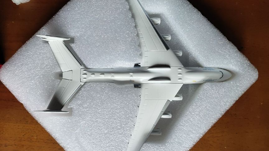 herpa安225飞机模型生产过程,每一个模型都要经过几十道工序