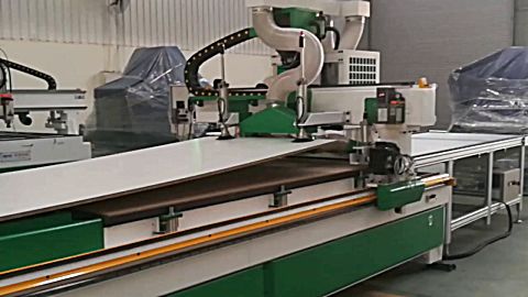 全自动开料机,板式家具生产设备(自动贴标,自动抓料,自动钻孔,自动...