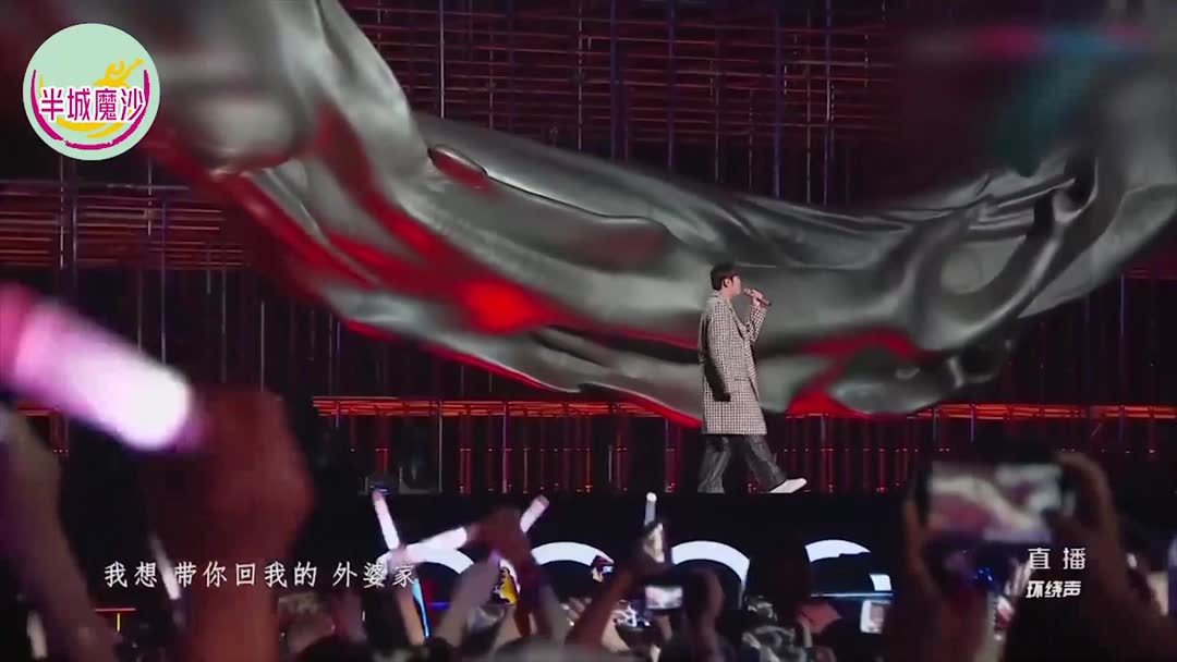 周杰伦2019再唱经典老歌《简单爱》,满满的回忆感,让人百听不厌