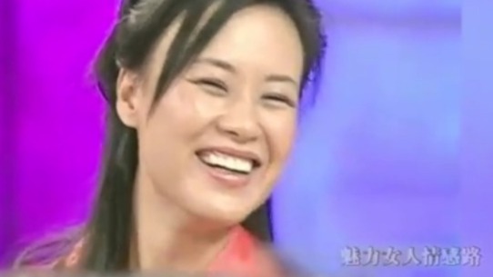 邬君梅称丈夫是个很会吃醋的人,鲁豫:这么说合适吗?