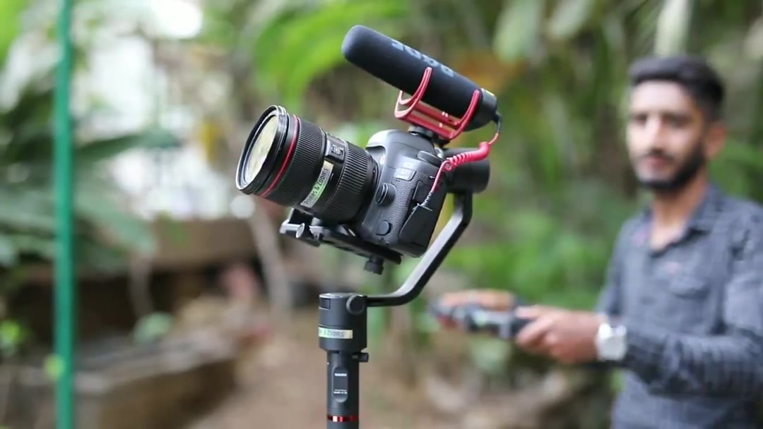 让我们一起摇摆!魔爪黑科技无线拇指控制器体感控制功能