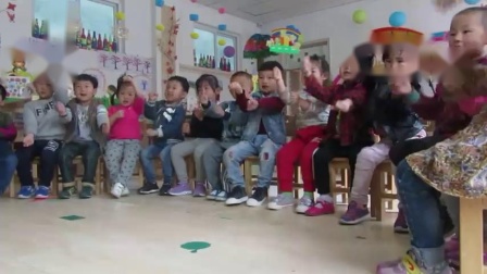 幼儿园公开课小班社会《红绿灯眨眼睛》1