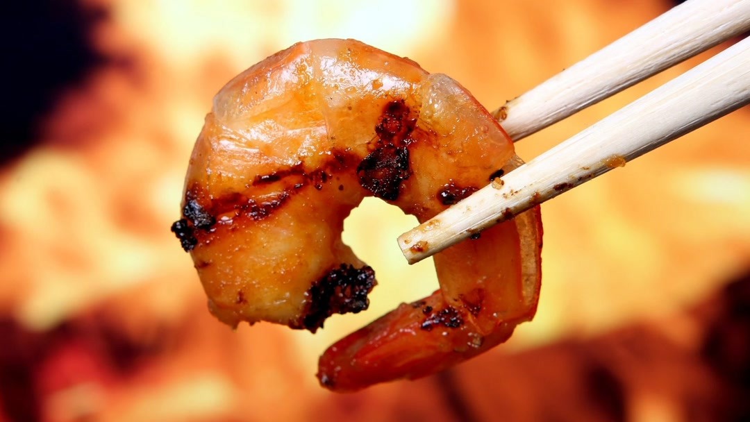 中国人用筷子吃饭有什么缺点?老外的理由亮了