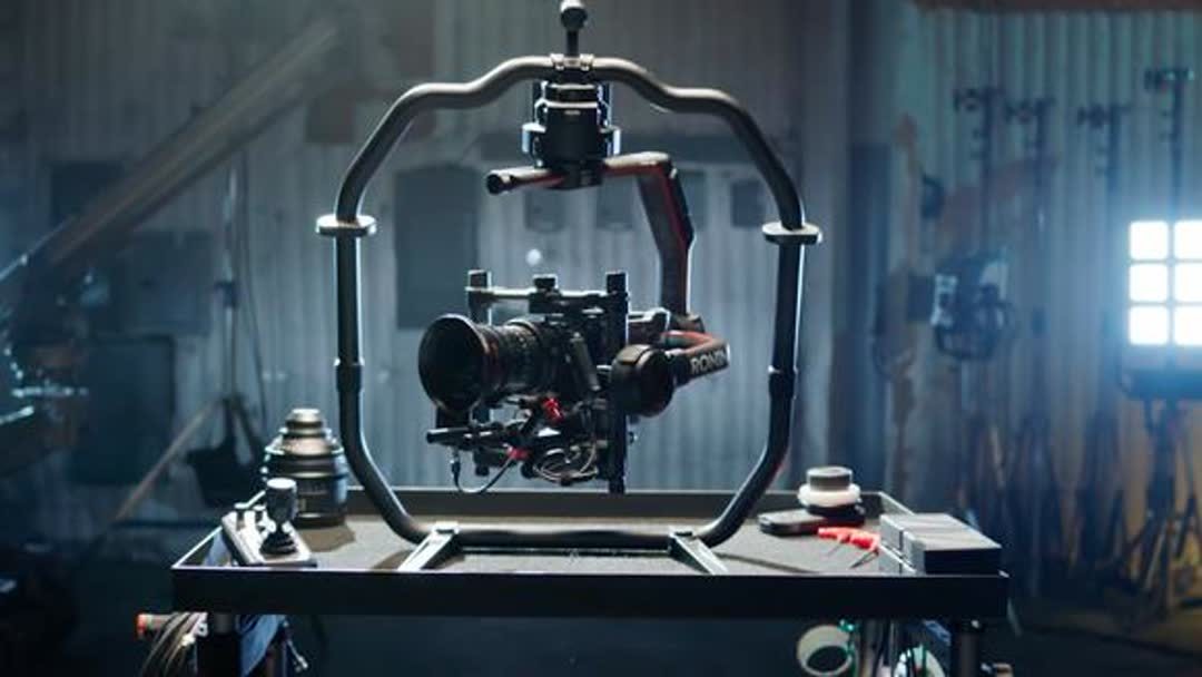 大疆又出新品--专业影像产品如影2到底新在哪里