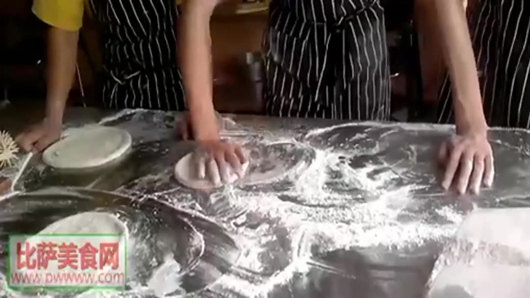 披萨的做法-手工比萨制作培训教程