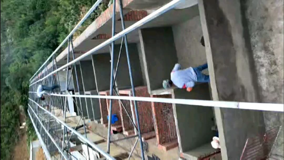 专业安装彩钢瓦玻璃顶及各种钢结构安装制作