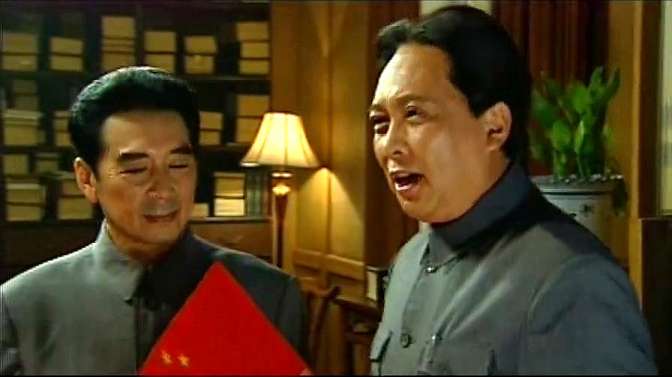 影视:主席和大人物选国旗,终于选定五星红旗,国旗由此诞生!