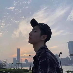 与纷飞 