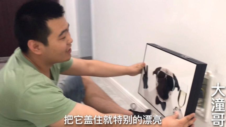 农村小伙给新家装饰电表箱,完工后,看着真漂亮