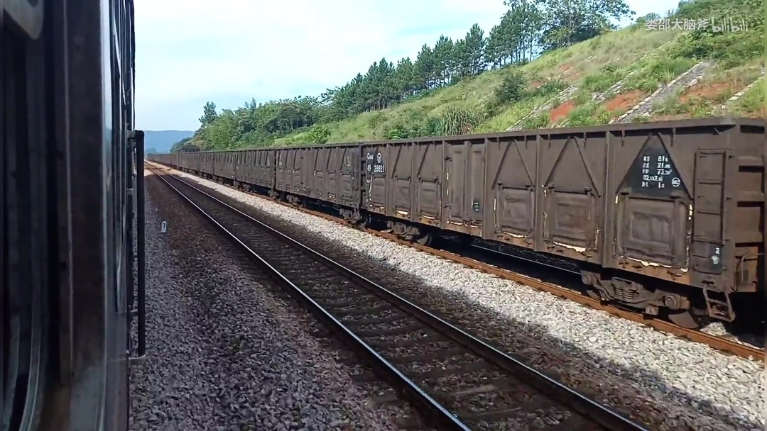 【绿皮火车】7273次列车泥江口站停车