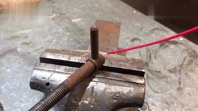 锈迹斑斑的拉拔器,看牛人如何把它翻新