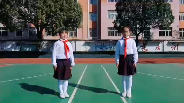 #校园生活 文明礼仪是小学生学习、生活的根基