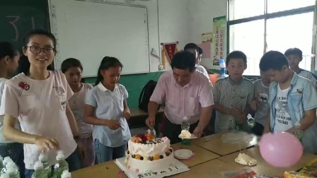 邓渡小学2018毕业班会