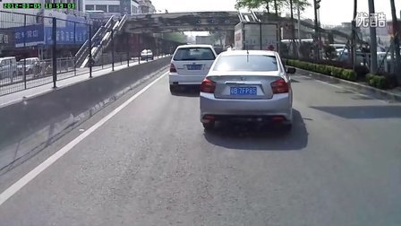 实拍-行车记录仪