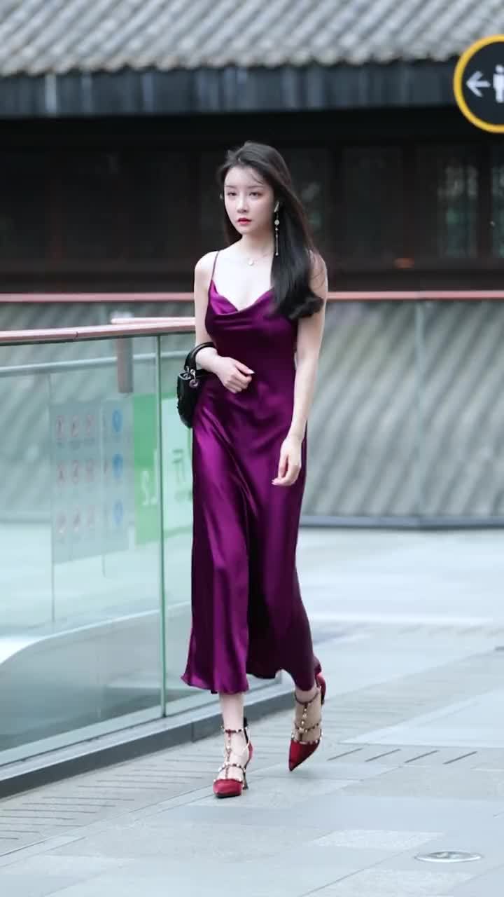 画面太美,请循环播放